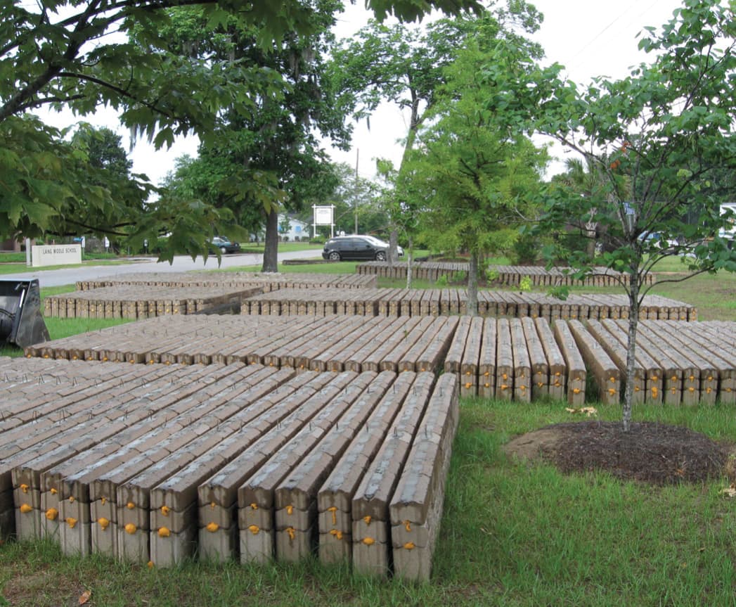Allan Block AB Fence System